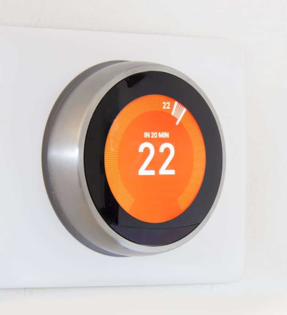 Top Features to Look for in Programmable Thermostats - One Hour Air ...